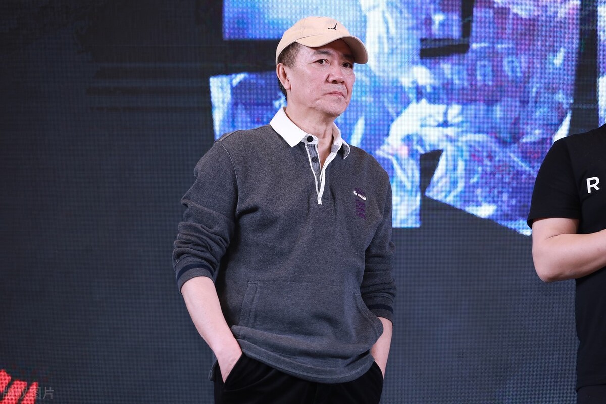 With his ex-wife for 20 years, why did Li Youbin turn around and marry ...