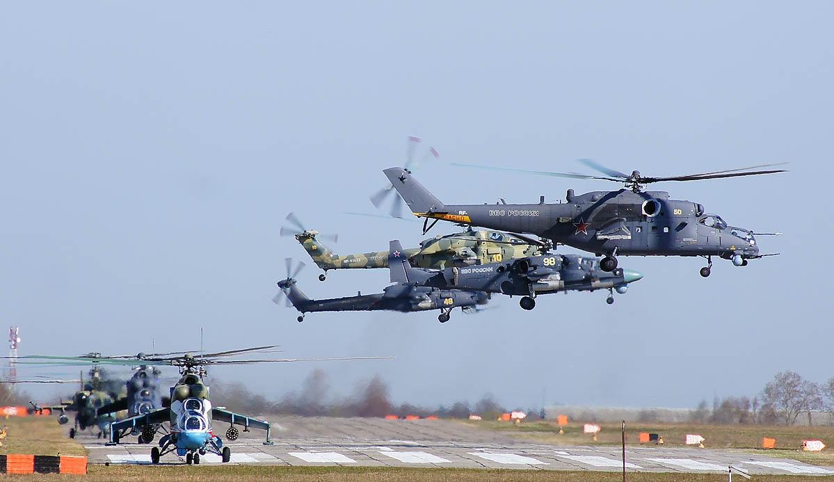 How intimate is the design of the Mi 28 gunship?Inherit the crew cabin ...