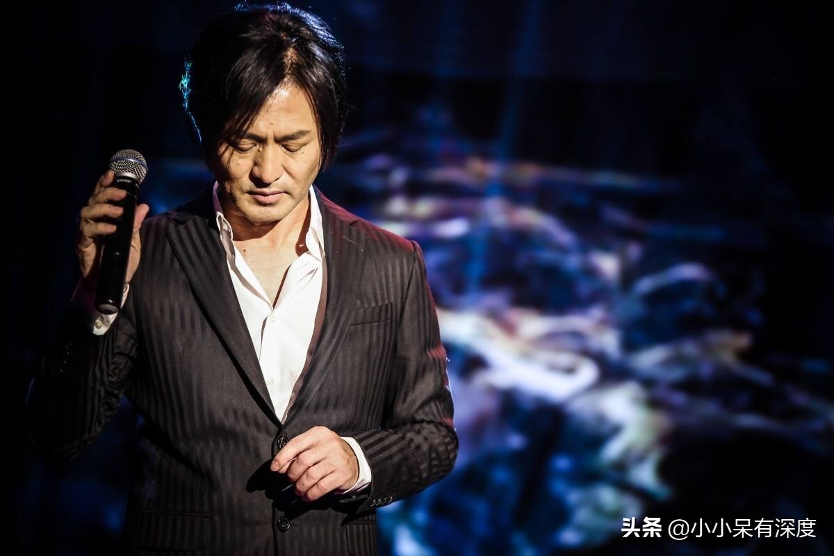 Zhang Hongliang is the godfather of love songs, he is a legendary ...