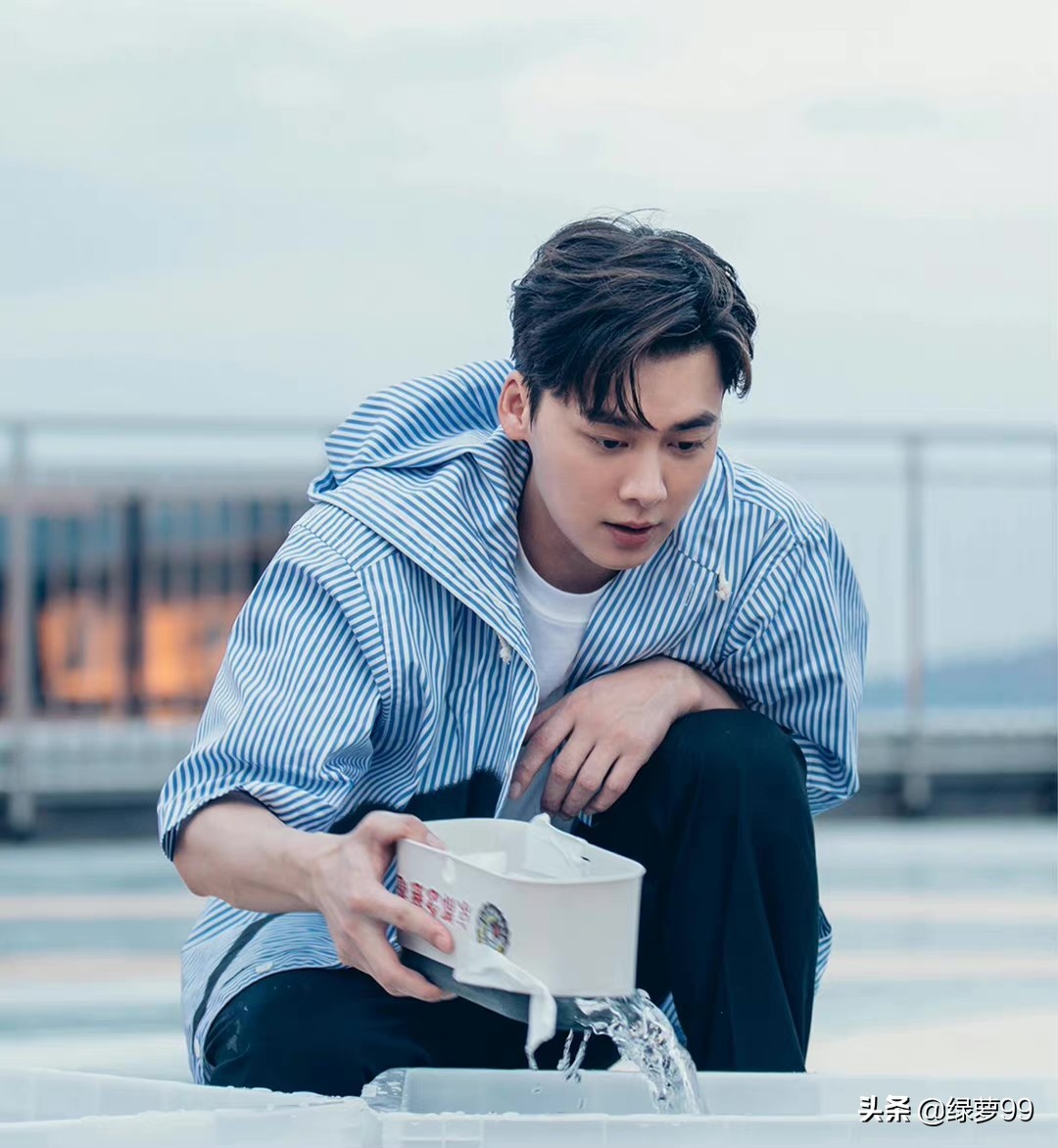 At the press conference of "The Last Winner", Li Yifeng said that Lin ...