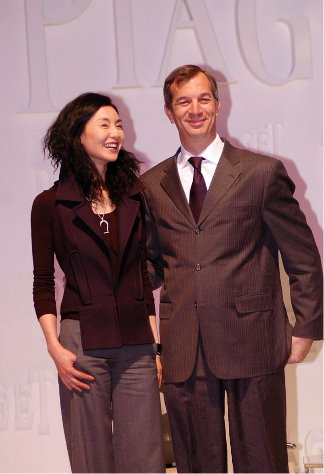 The 56-year-old Maggie Cheung "grandma" is the youngest, wearing a ...