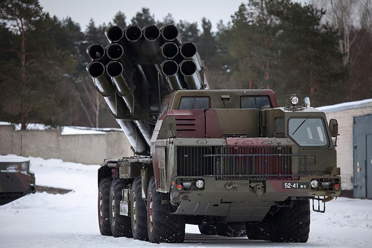Why is the night sky picturesque, because the tail flames of Katyusha ...