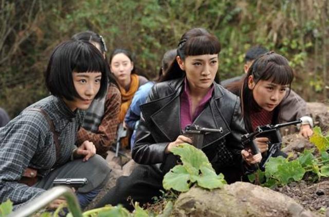 "Old Lady with Double Guns" Destruction: From a hero to a gangster ...