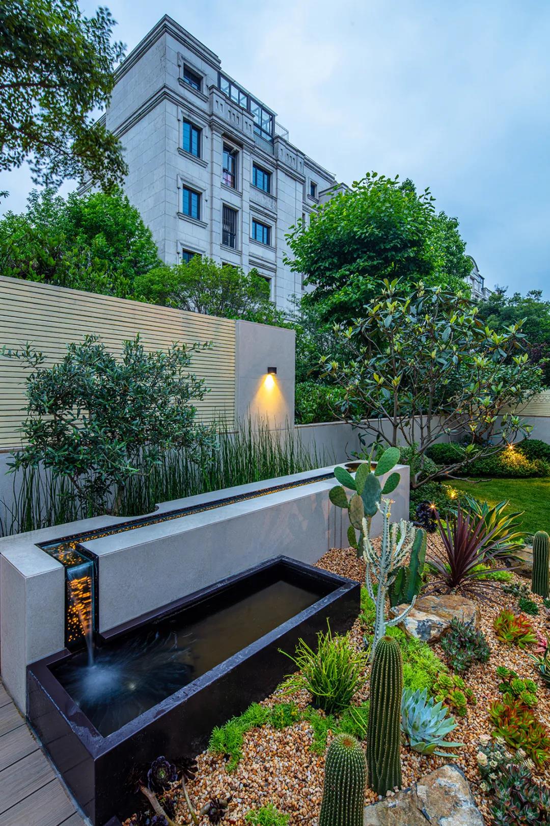 Interesting water feature - iNEWS