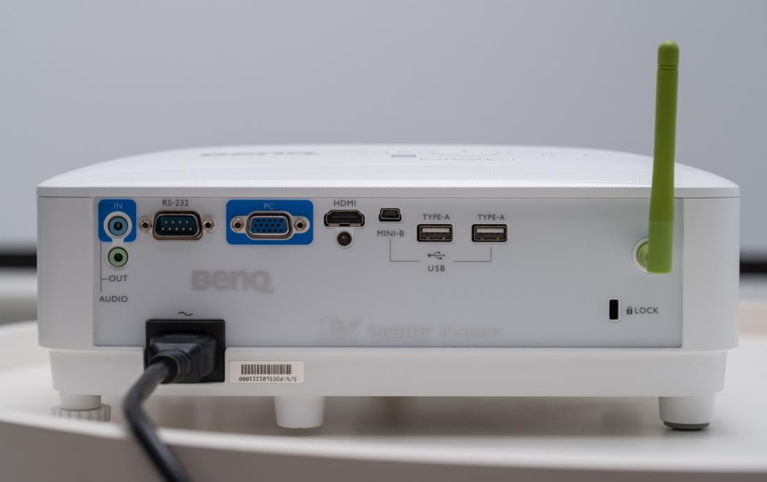 BenQ E540 smart projector: 4000LM brightness and smart system, lighten your work - iNEWS