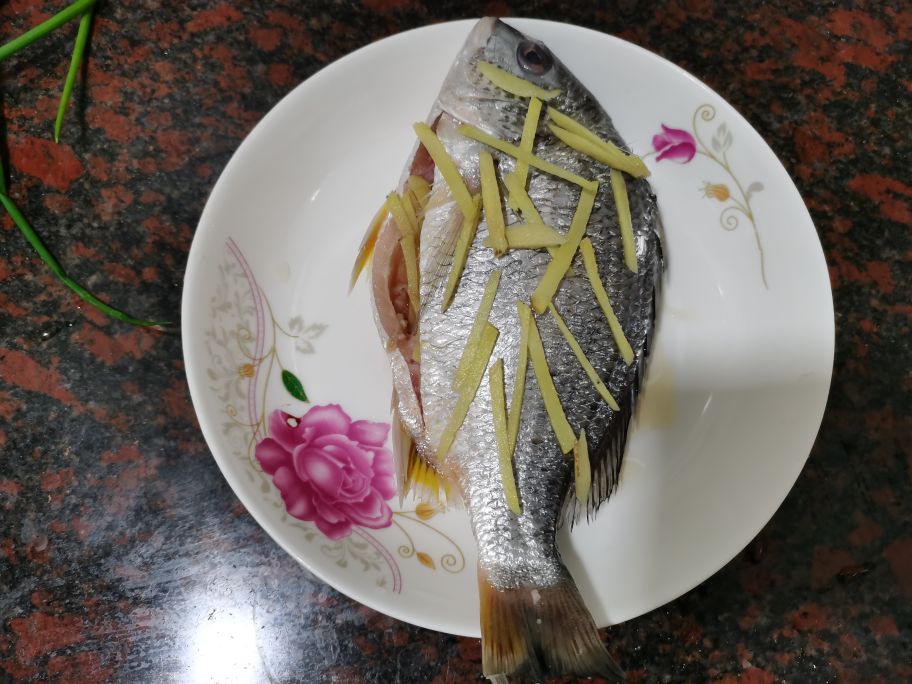 Steamed yellow fin sea bream in this way is original, delicious and not ...