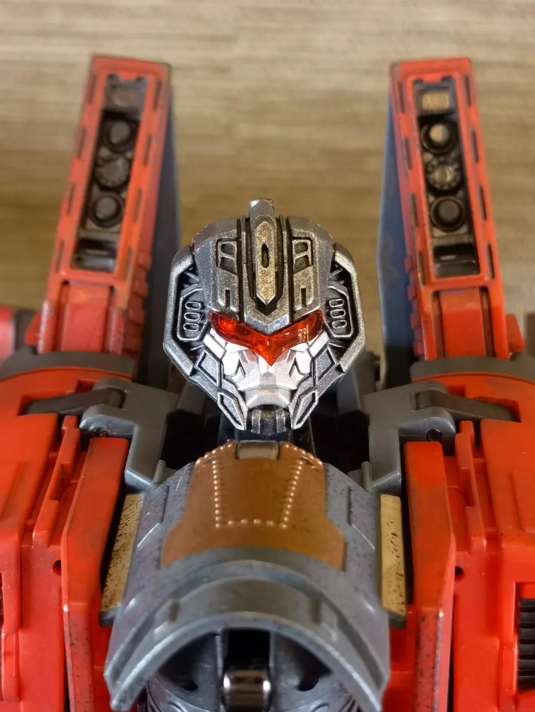 Explosive deformation-Cyber Factory CF01 Starscream out of the box - iNEWS