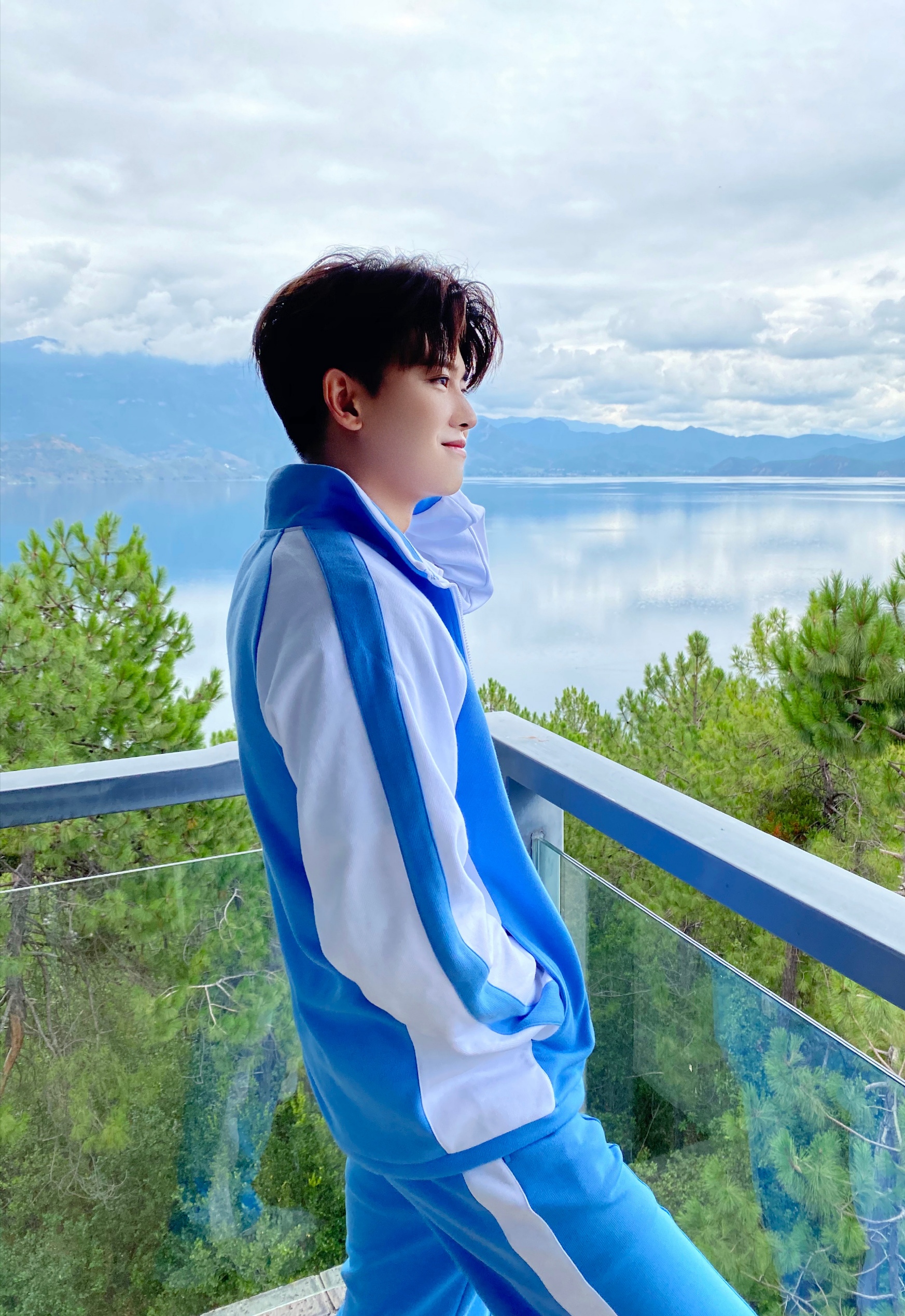 Liu Haoran Ren Jialun interprets autumn and winter fashion jackets ...