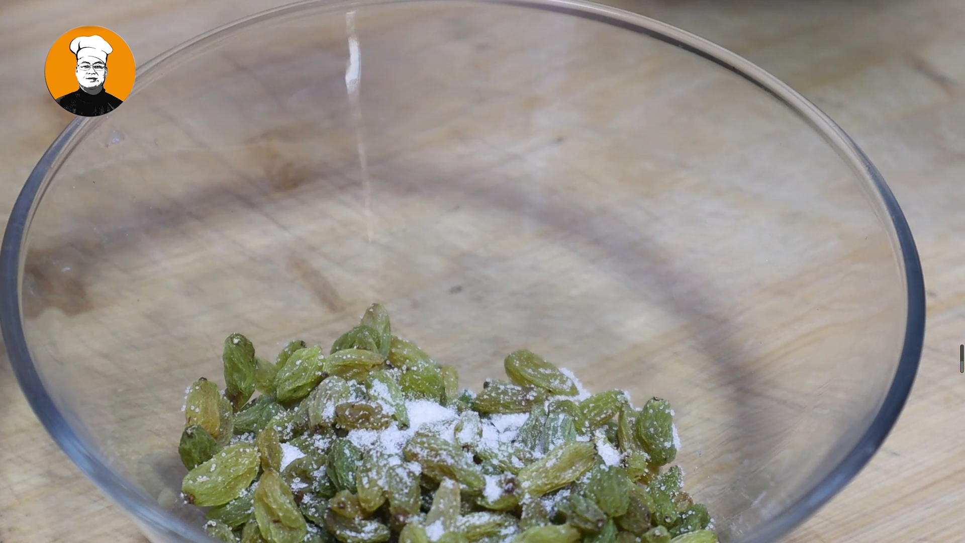 Washing raisins with water is equivalent to "eating bacteria"! The ...