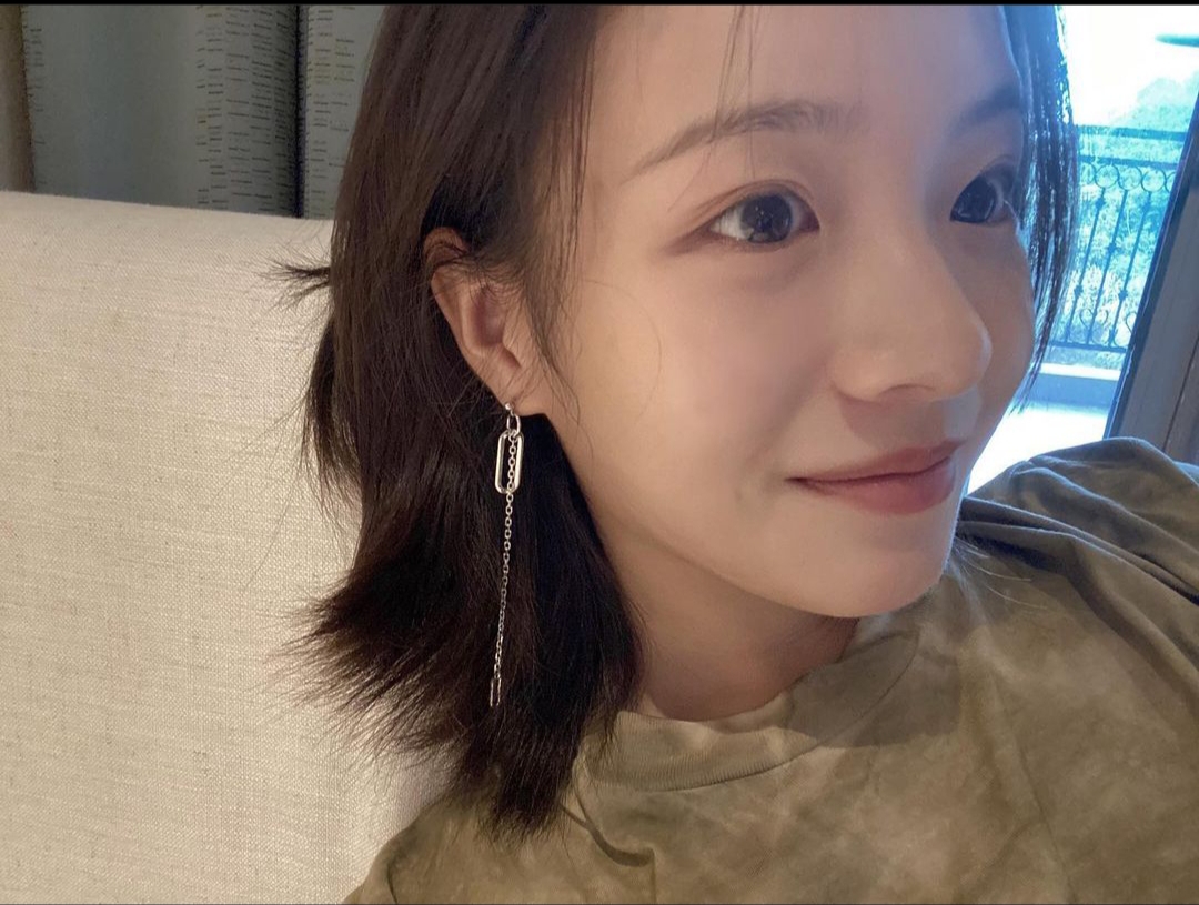 Li Gengxi chooses a hot life... - iNEWS