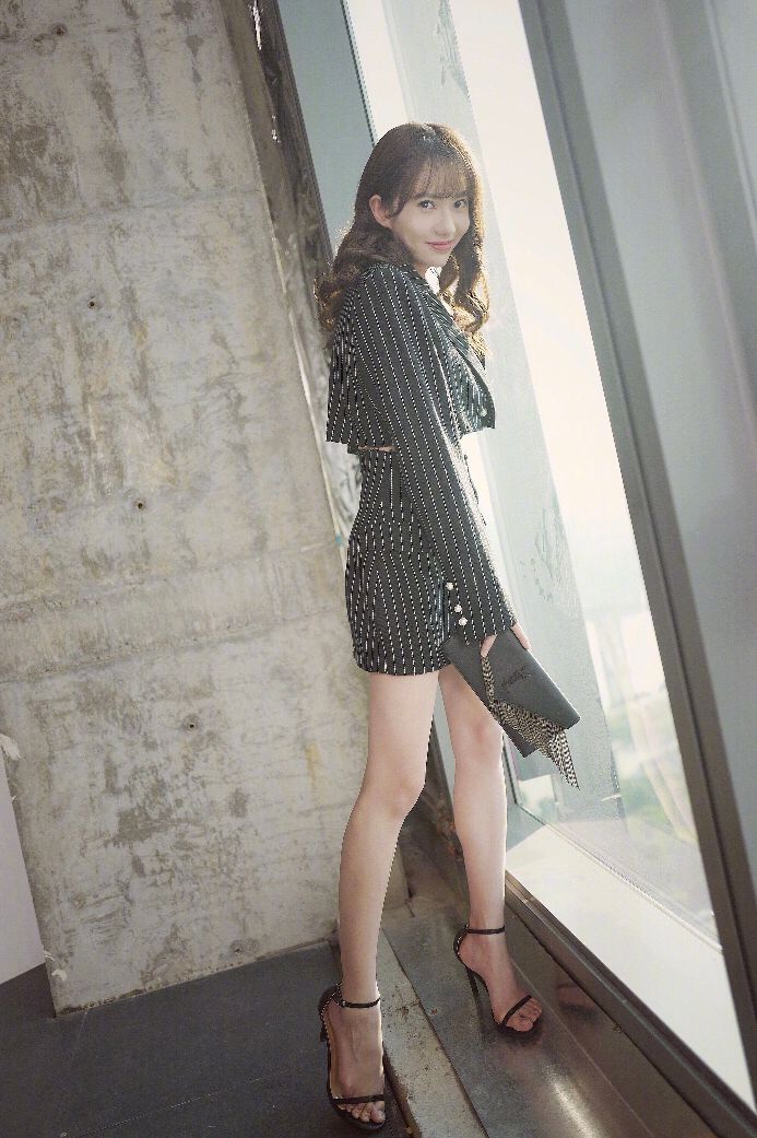 Star beauties: Meina, Bai Lu, Liu Mengmeng, Zhong Chuxi - iNEWS