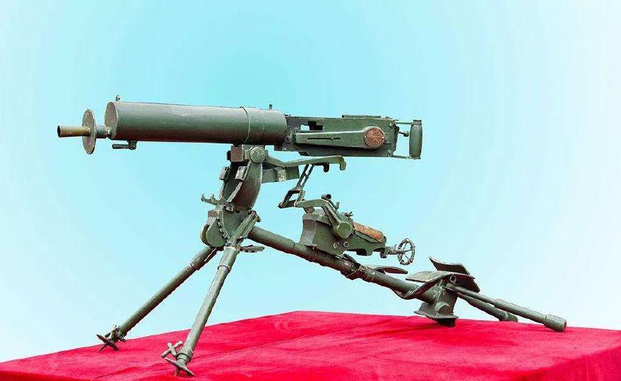 The weapon that changes the mode of war, the sickle of the god of death ...