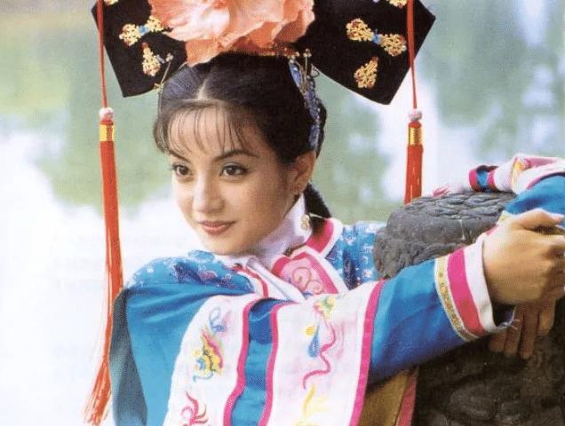 "Girl Qiong" debuted, because the military flag gate almost ruined her ...