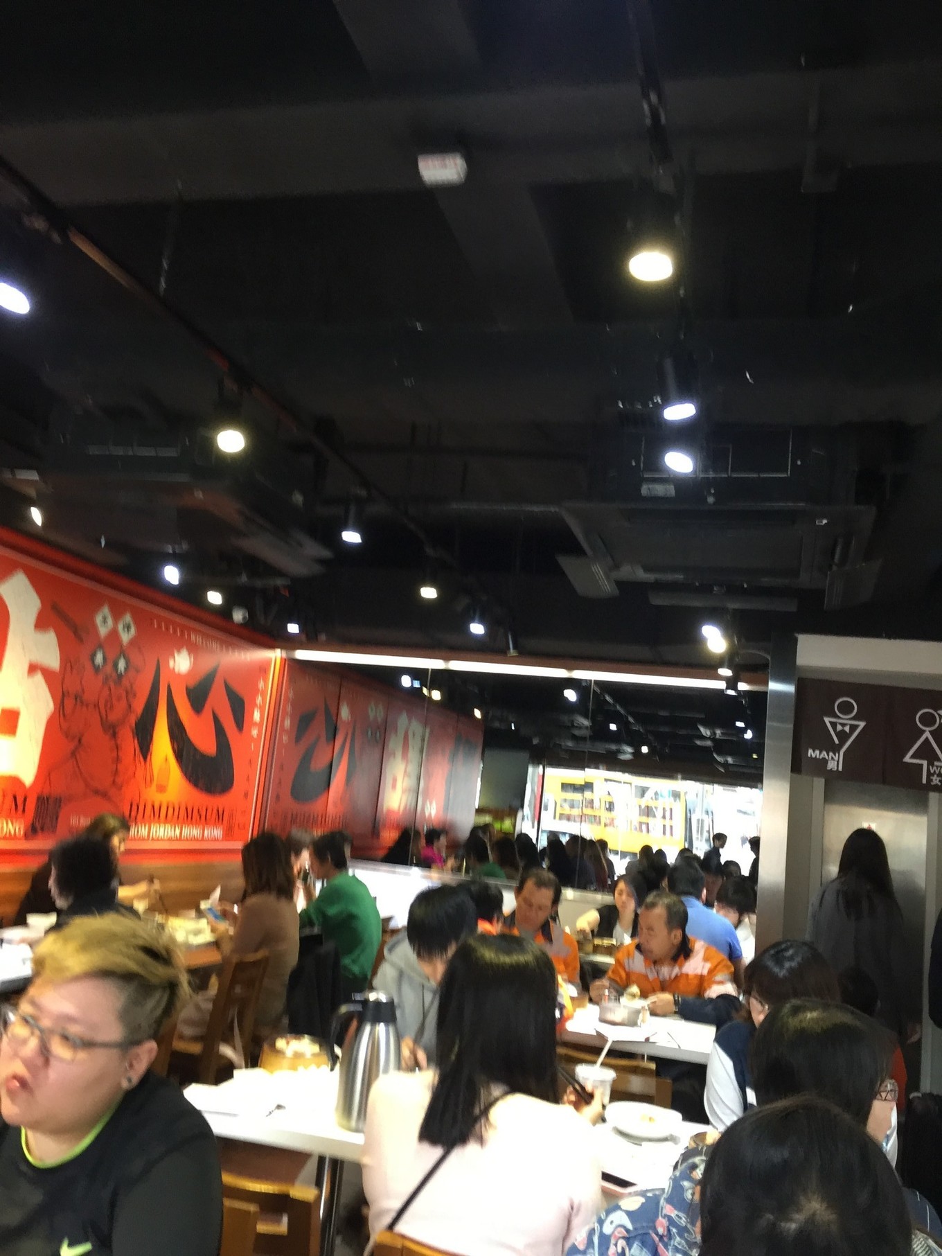 7-day girlfriend tour in Hong Kong - iNEWS