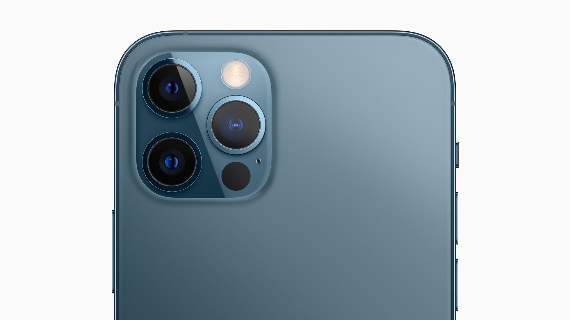 Does the iPhone 13 Pro far peak blue look good? - iNEWS