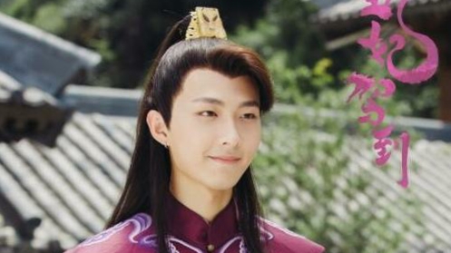 Li Geyang debuted in 16 years, ran for four years, and ushered in the ...