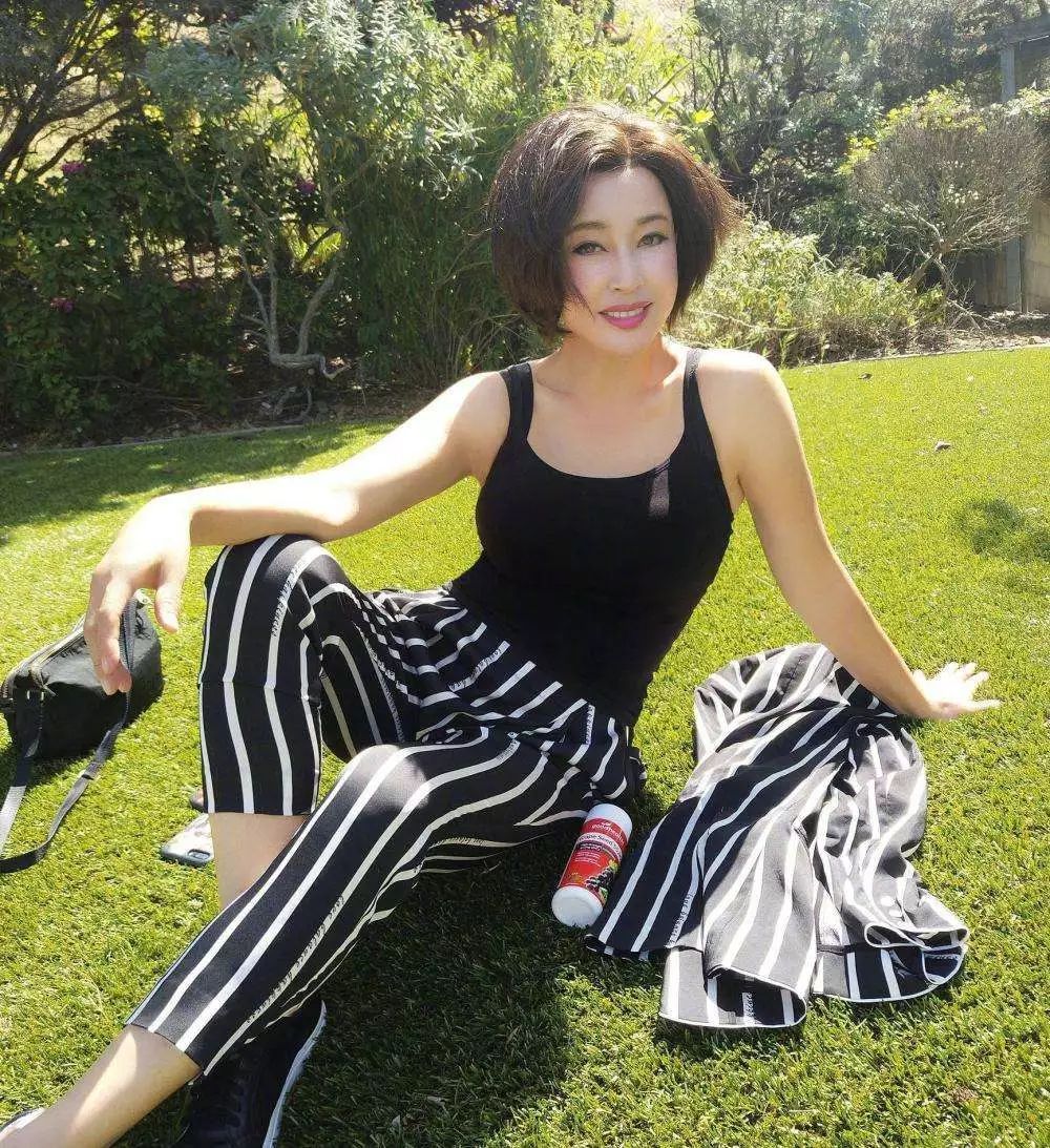 "The Immortal Queen" Liu Xiaoqing's girl became famous, and her ...