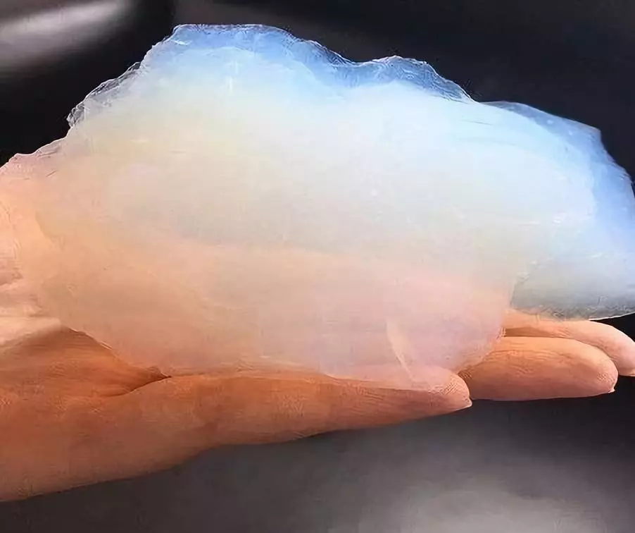 The "magic" aerogel material, one of the ten new materials in the ...