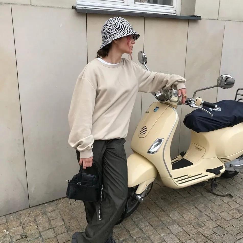 A "hat" between the hipster and the old man, learn about KANGOL's wear ...