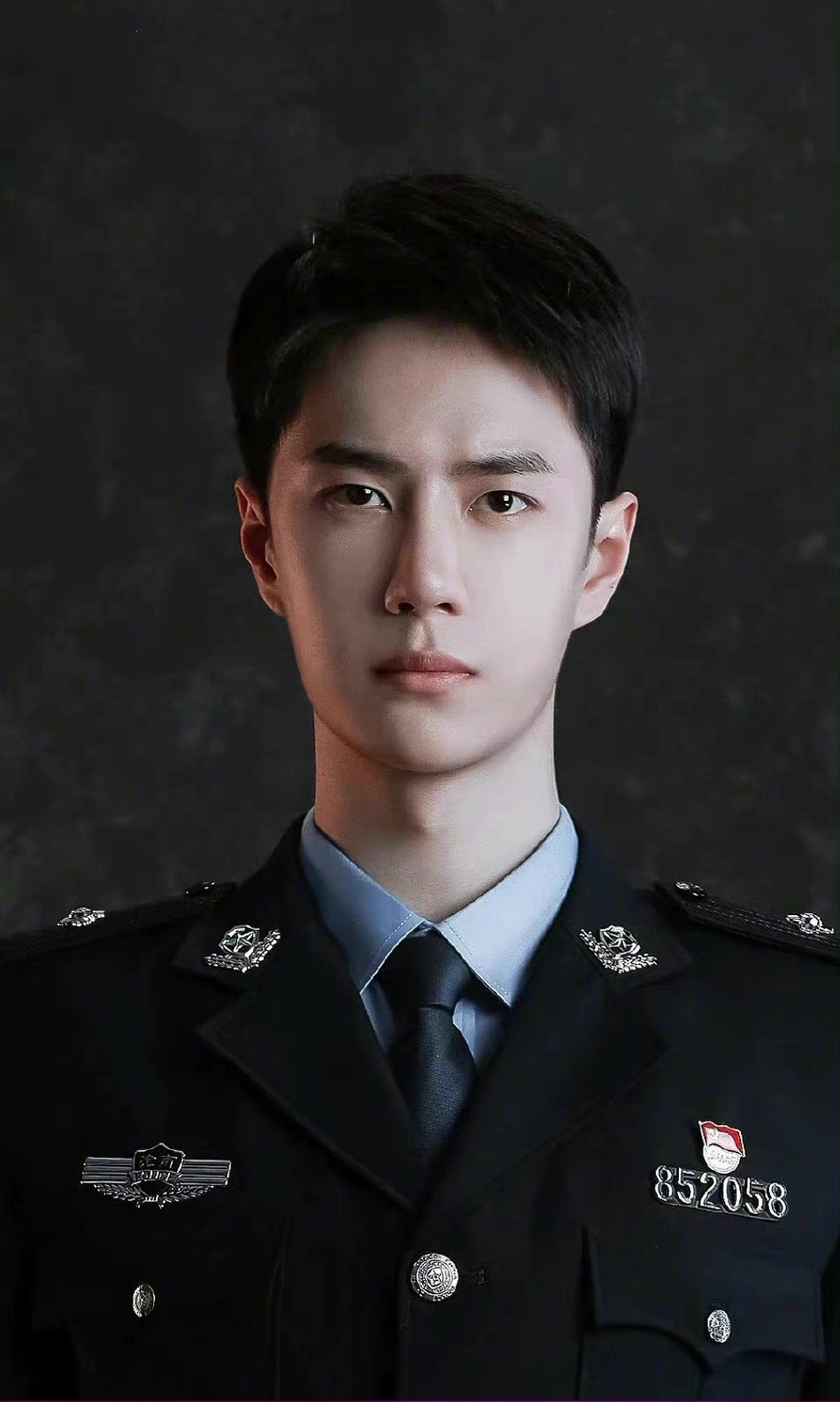 Wang Bo, Chen Yu, be a positive person, a person who sees the sun, his eyes are full of ...