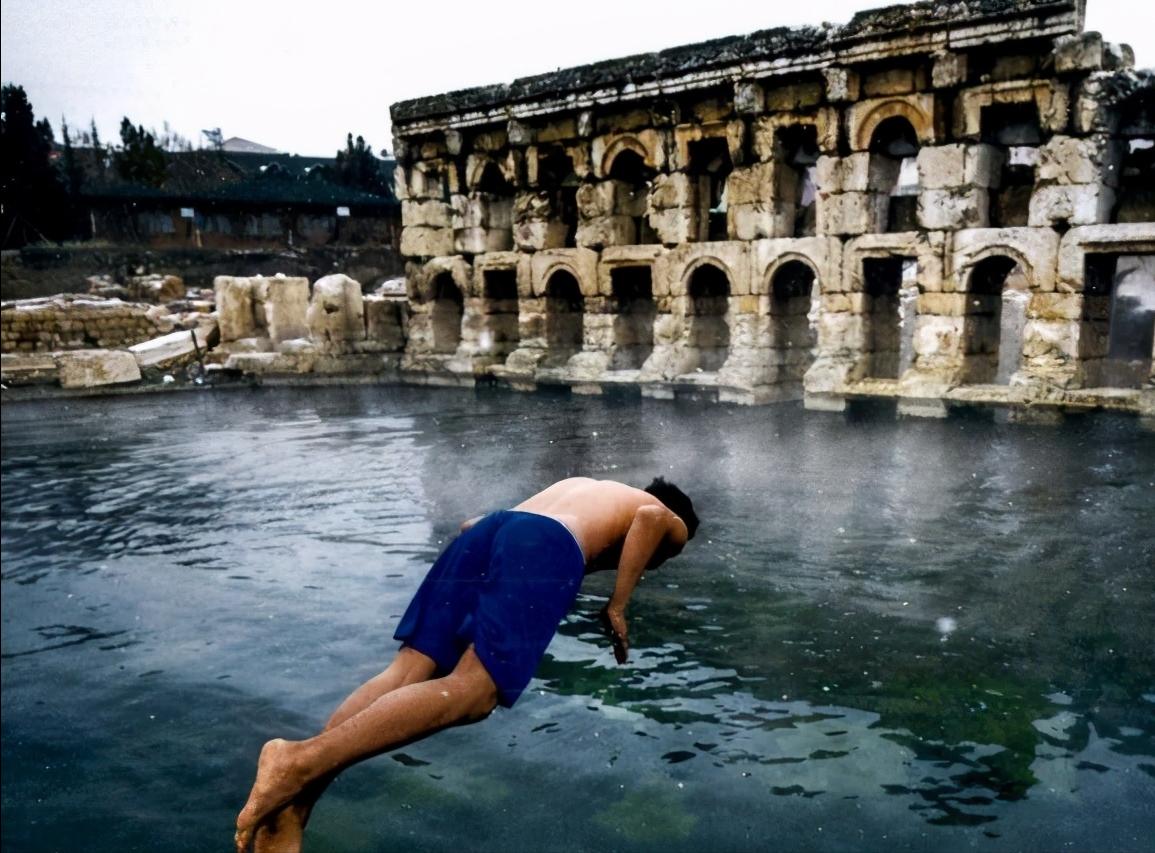 The emperor was afraid of taking a bath all his life, and the nobles ...