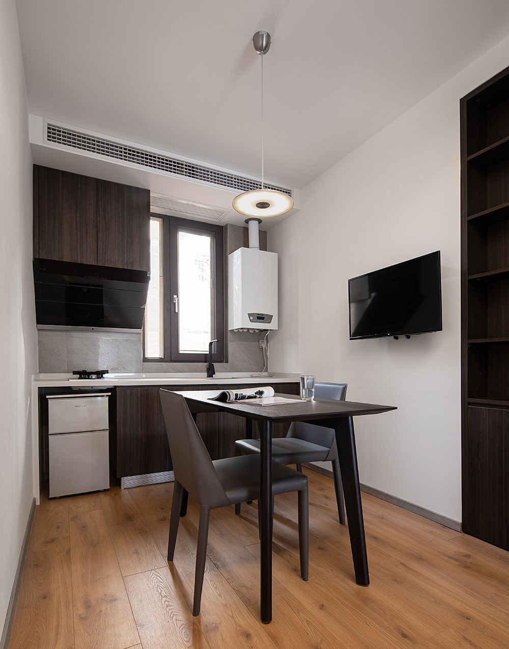 A simple 1 bedroom of 40 square meters, 5w to create a comfortable ...
