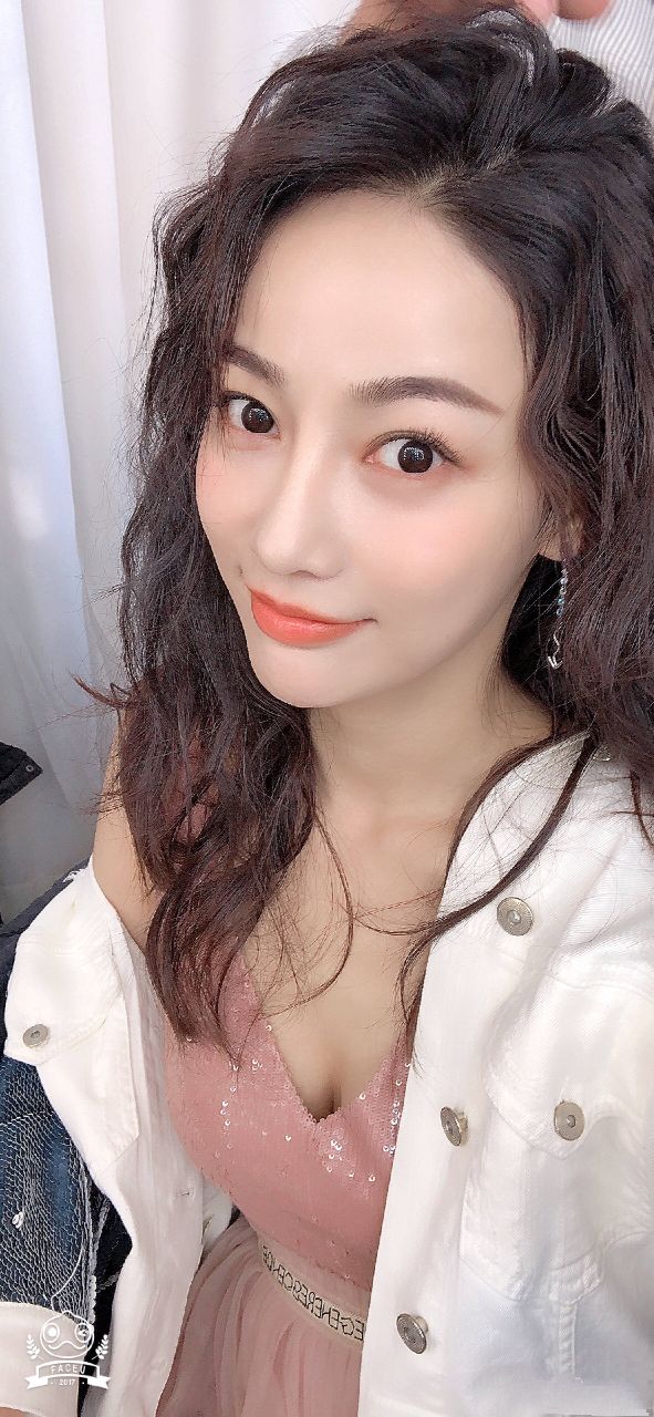 Fu Mei, the most stunning supporting actress in "Sweeping the Dark ...