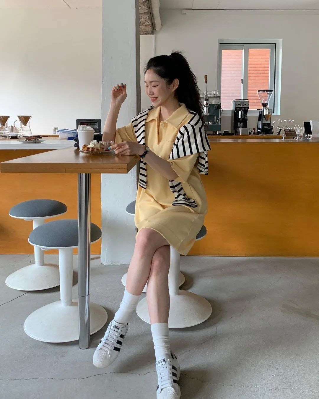 Korean girls love spring day wear, temperament age, wear beautiful to ...