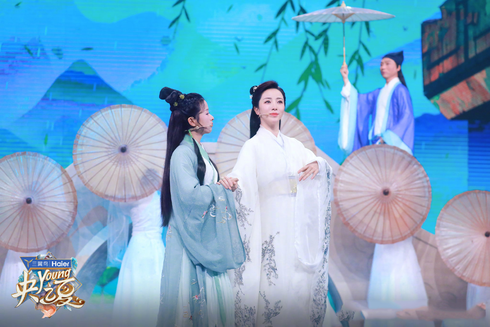 This is CCTV Celebration?The first round of "Summer of Young Young" was ...