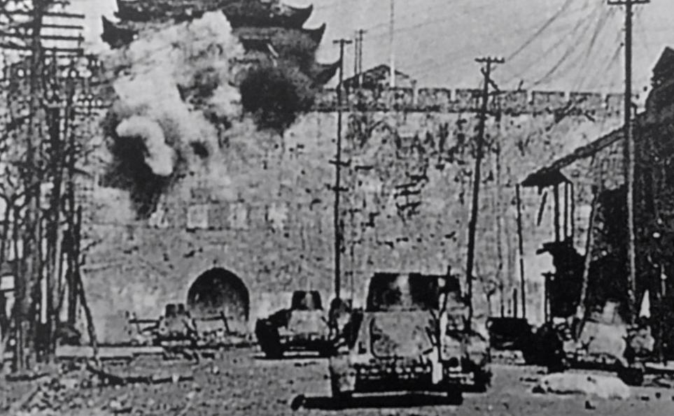 In 1937, in the history textbook, two Japanese soldiers killed in a ...