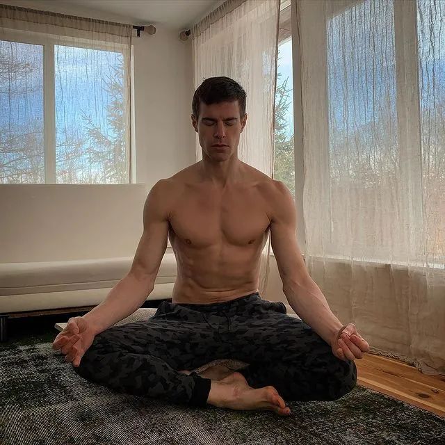 Super male model Jules Horn converted to Buddhism and will endorse ...