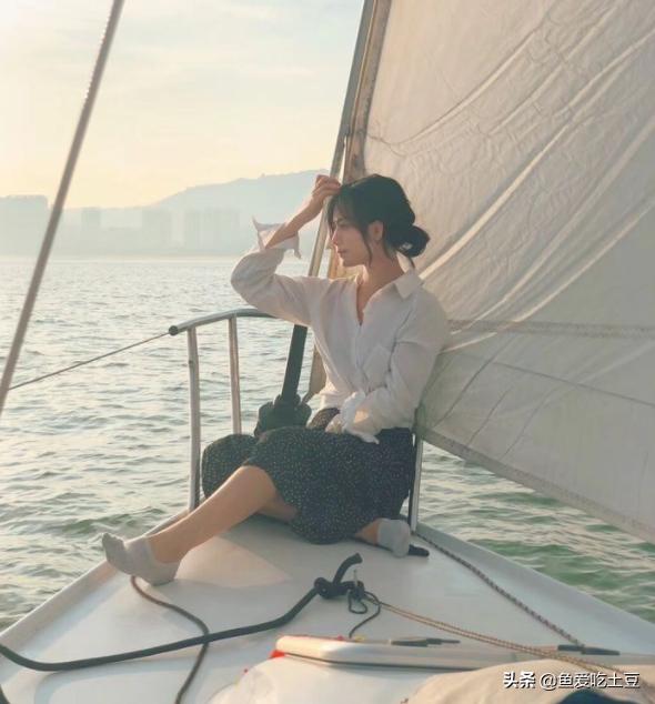 How do girls look good in clothes? - iNEWS