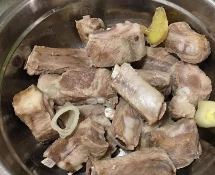 How to cook the ribs to have the perfect color and flavor - iNEWS