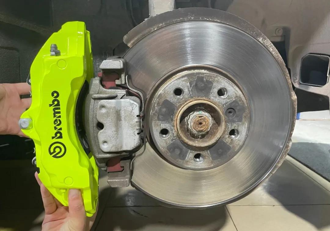 17 BMW X5 upgrade Brembo 18Z front six rear four calipers - iNEWS