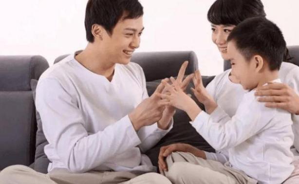 The three-child "AAB" combination is not an ideal model?"Family of Five ...