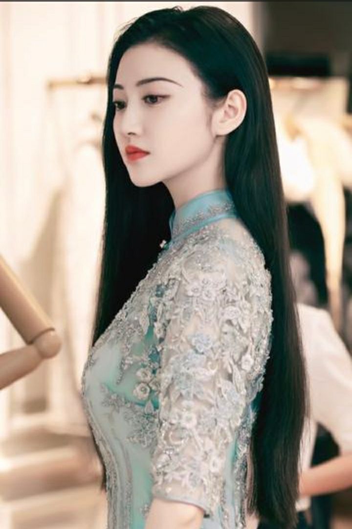 Having eyebrows can change a person's temperament, Si Teng makes Jing ...
