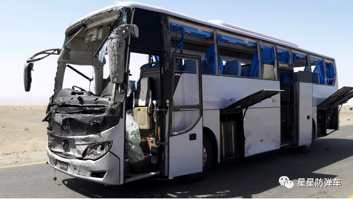 China's defense bomb bus passing through a terrorist attack - iNEWS
