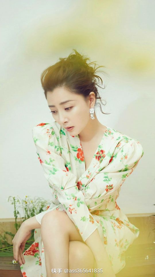 Actress Yin Tao photo - iNEWS