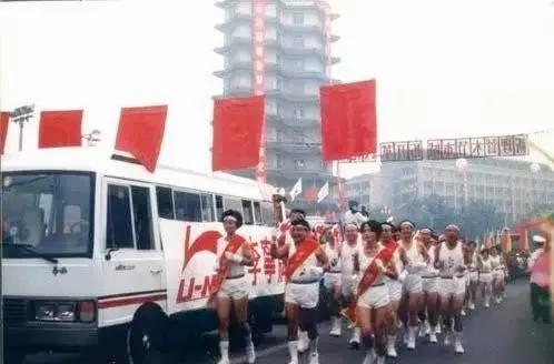 What do you see in the development history of Li Ning's sudden ...