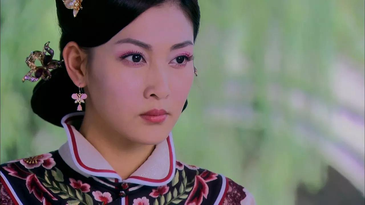 I recognized "Ellie", but I didn't find Zhao Liying. Back then, this ...