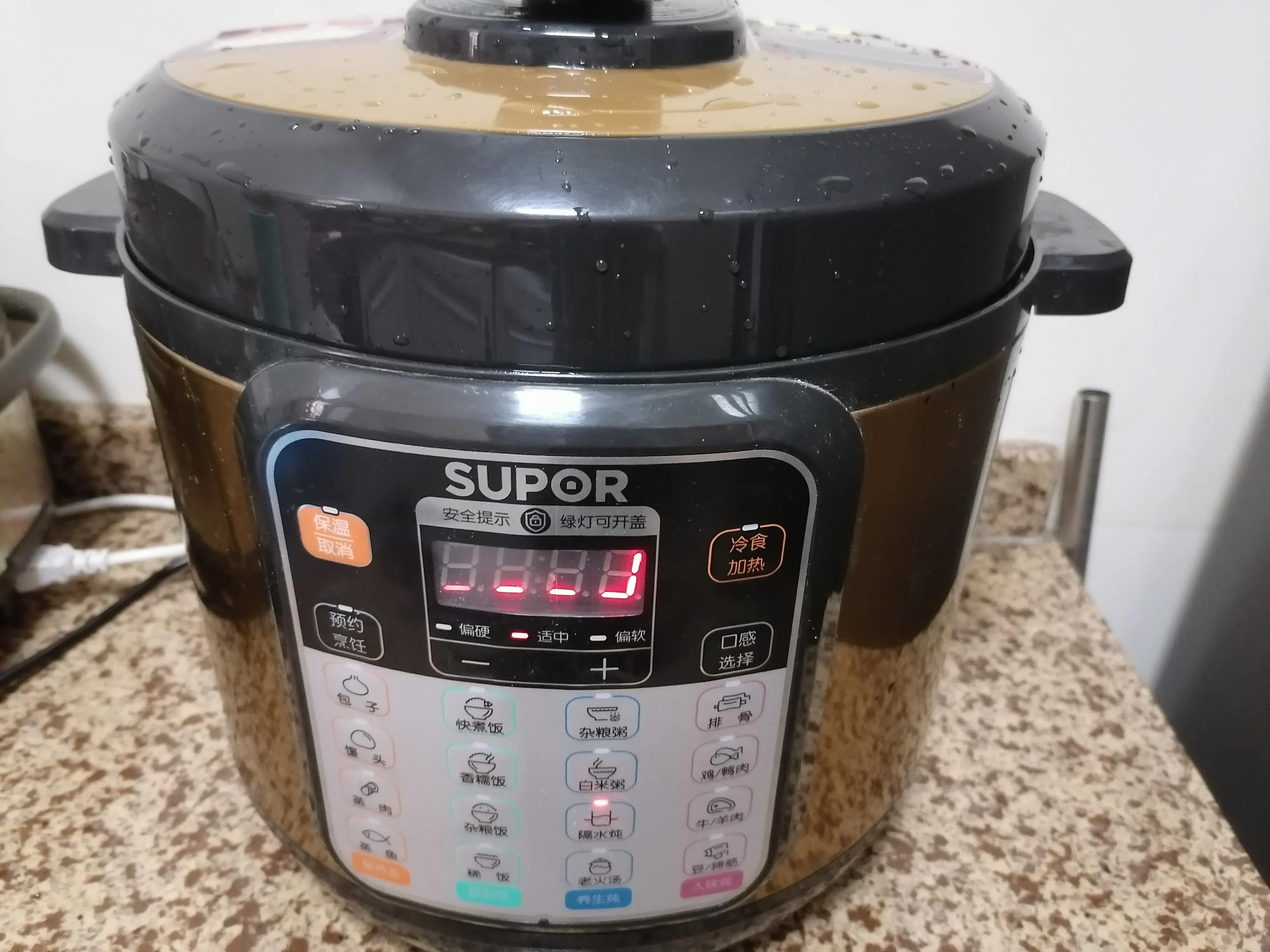 Stewed Pig Brain with Gastrodia - iNEWS