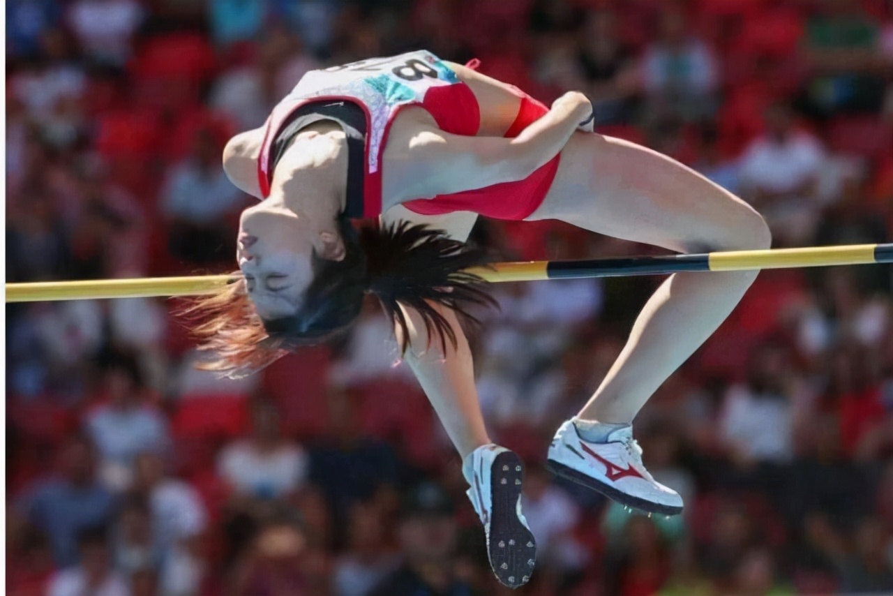 China's track and field high jump into beauty - iNEWS