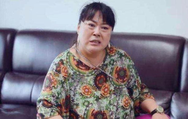 Actor Li Qingqing showed up to the hospital after suffering from cancer ...