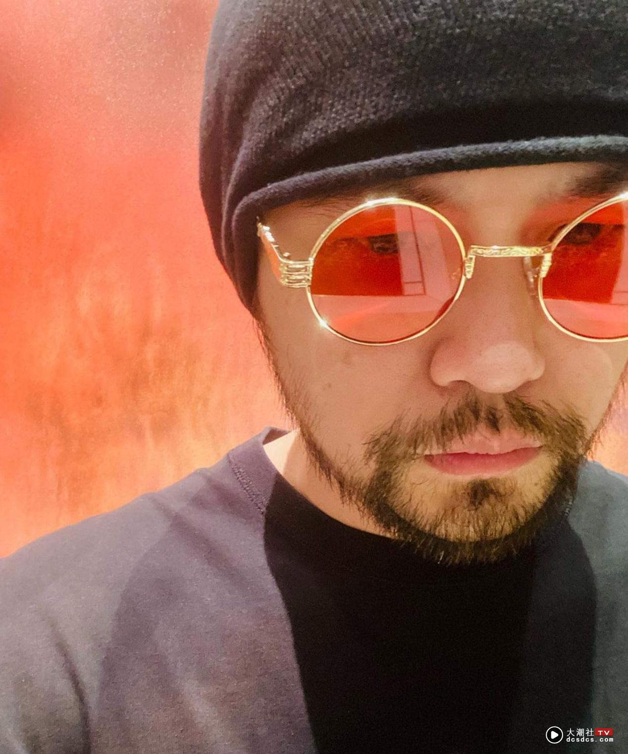 Jay Chou takes a selfie with his face full of long beard, showing the ...