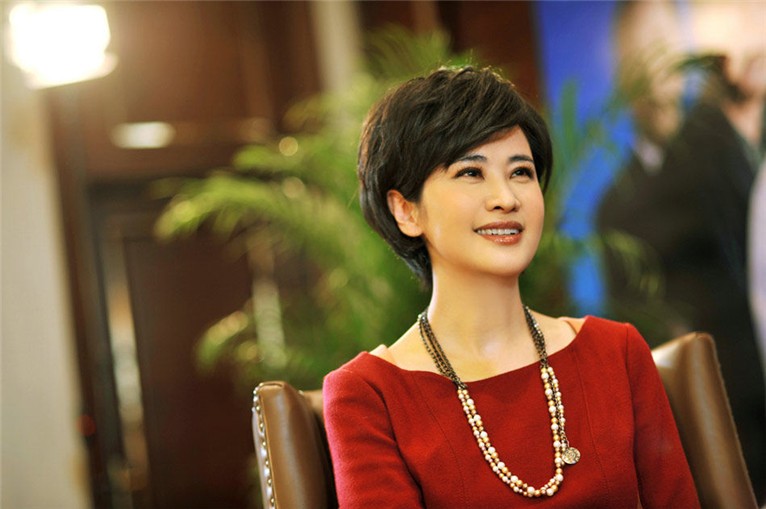 Moderator Wu Xiaoli chooses to marry the 25-year-old husband, I said: I chose to be right. - iNEWS