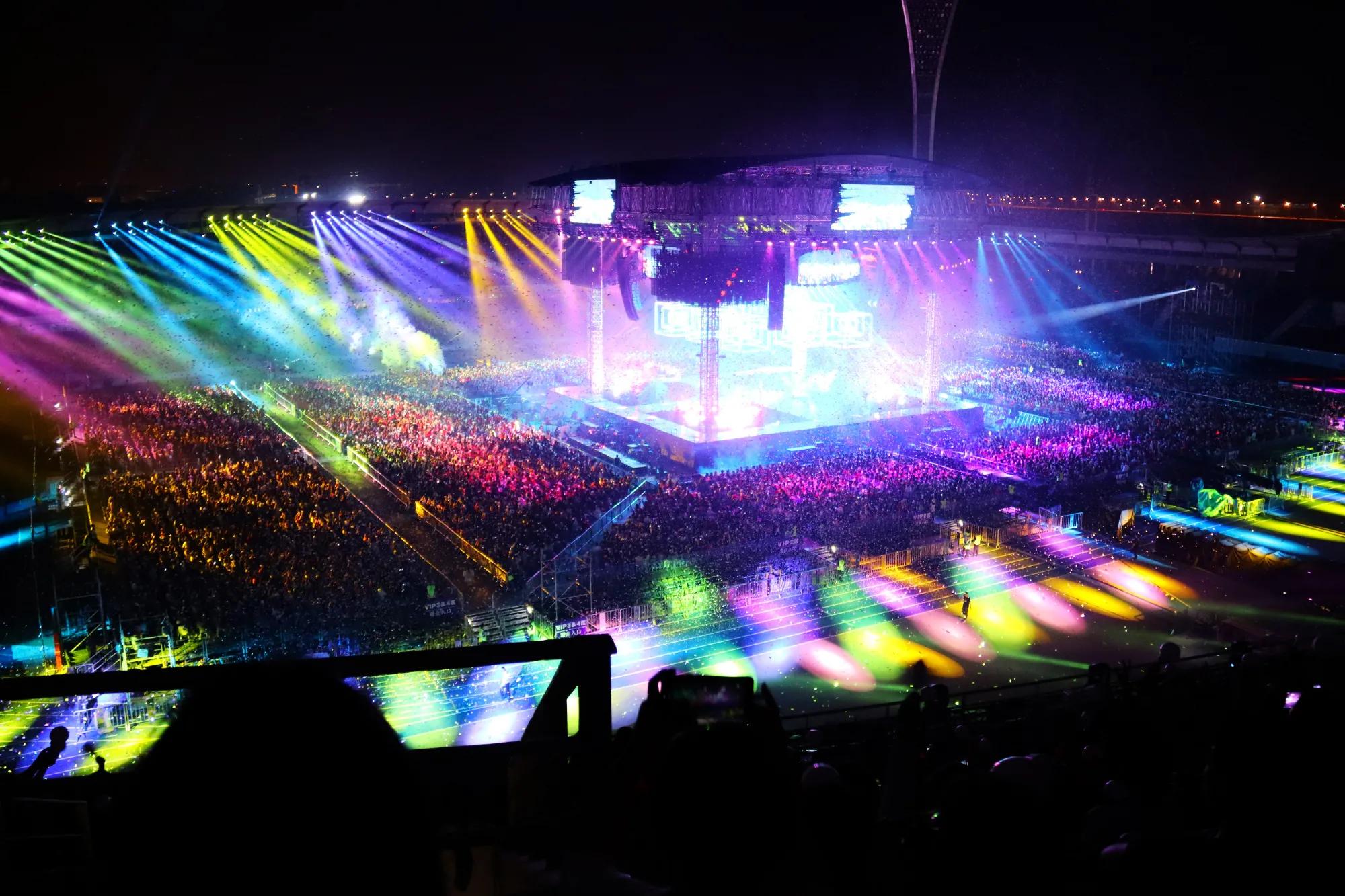 Hua Chenyu, a leader in the Chinese music scene-top concerts and top ...