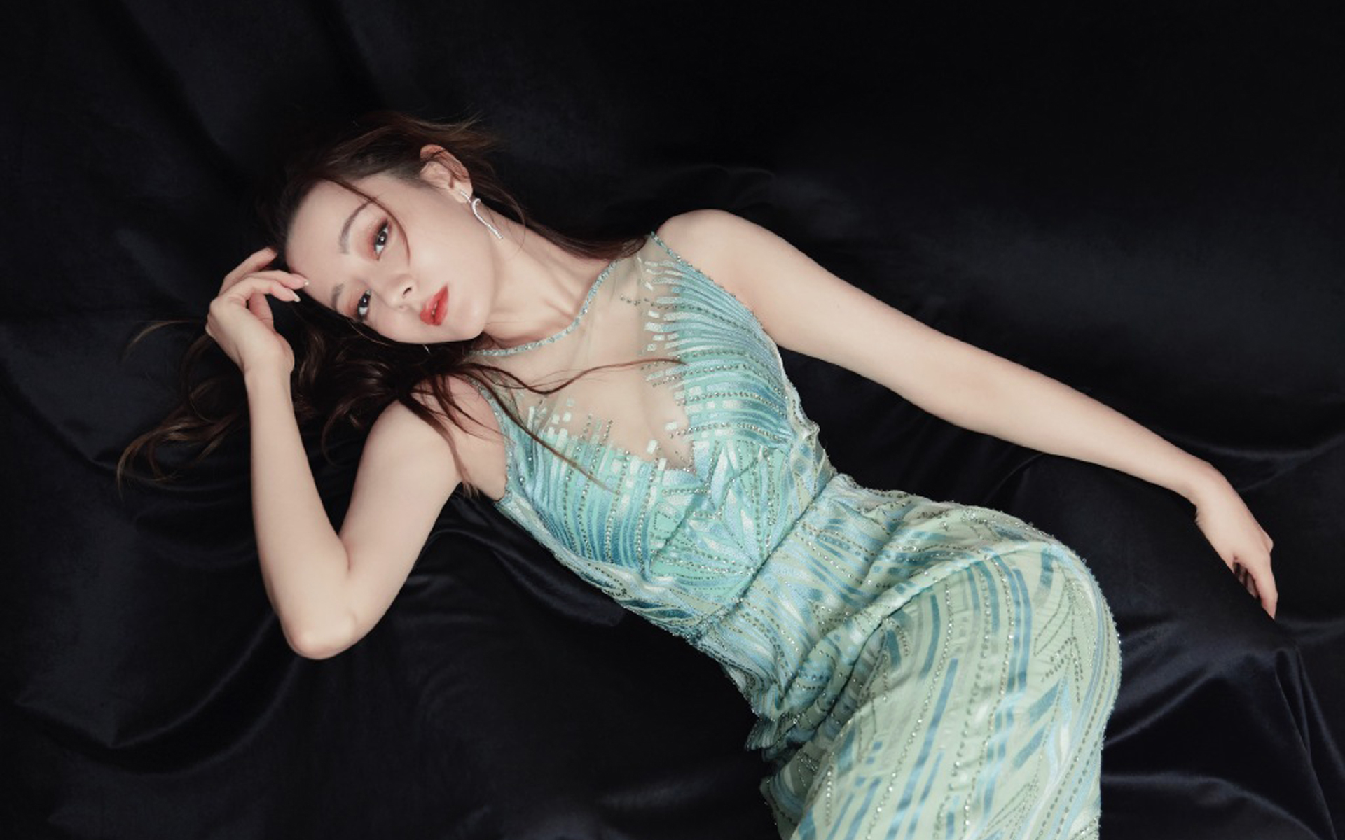 Exotic Beauty Dilraba - iNEWS