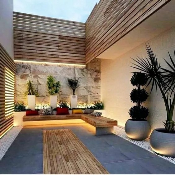 Courtyard paving: creative paving design for private courtyards, both ...