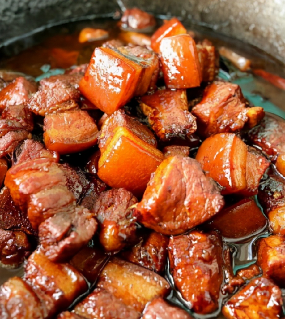 When frying the sugar color, don't fry the rock sugar directly in the ...