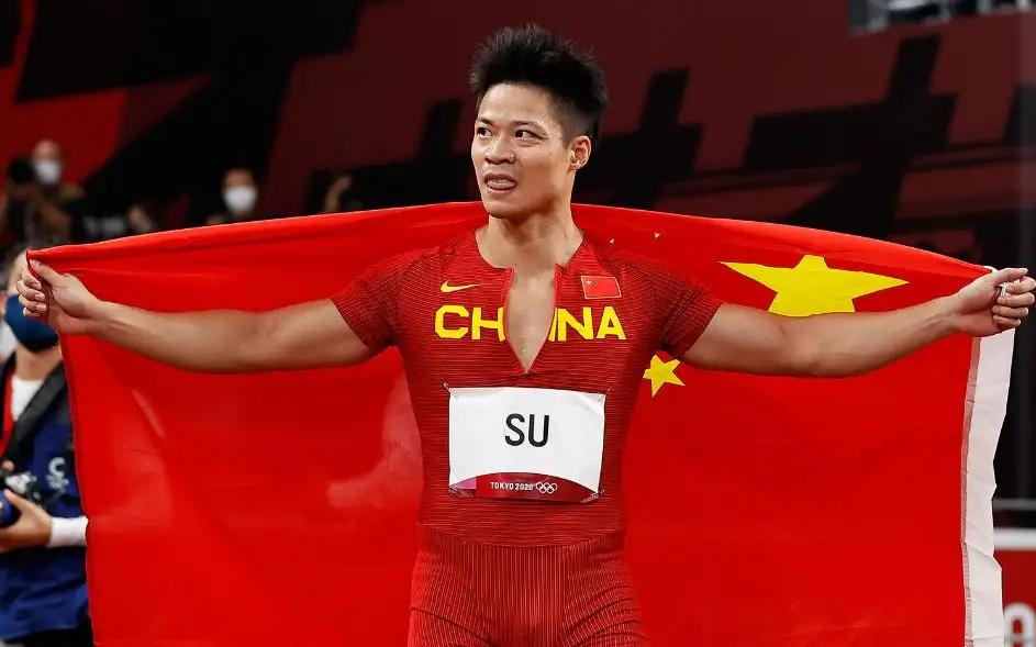 Let Su Bingtian and Zhang Yufei serve as the double standard bearers ...